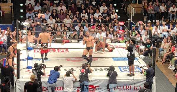 Former WWE Superstar Neville Shows Up At DRAGON GATE Under His Old PAC ...