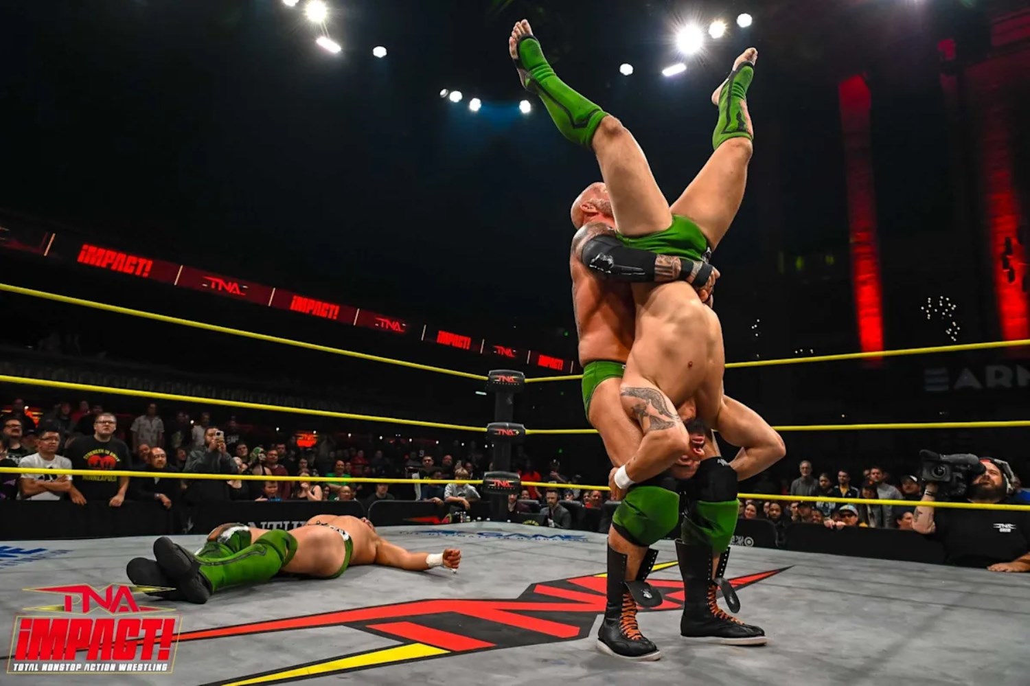 Eric Young Attacks Judas Icarus And Travis Williams Of The Northern Armory