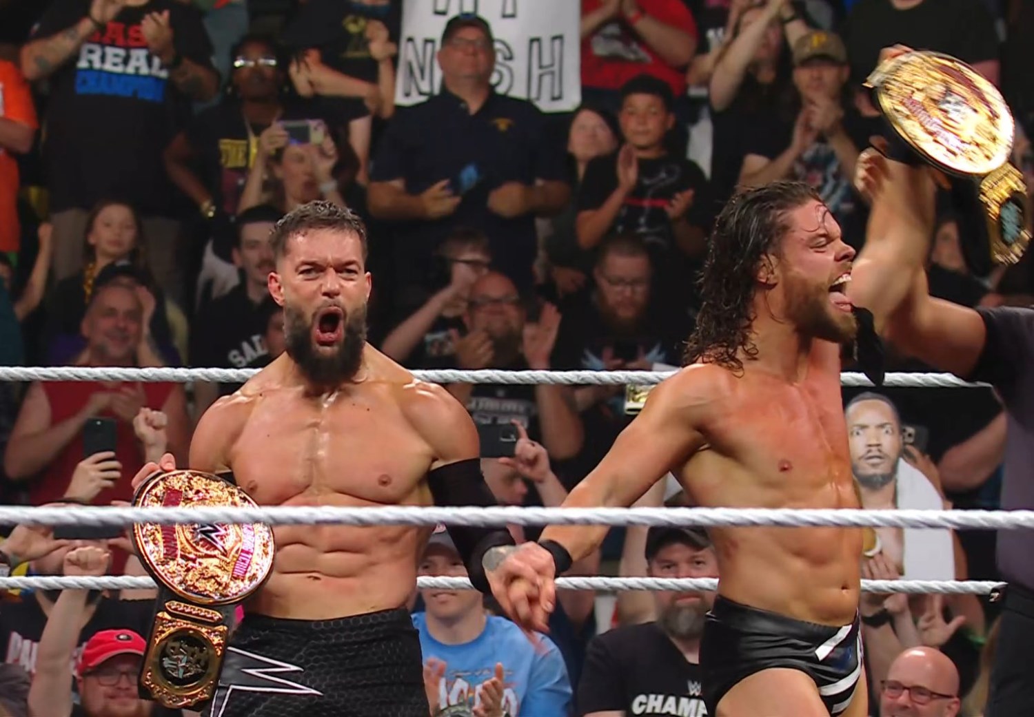 New World Tag Team Champions Crowned On WWE Monday Night Raw