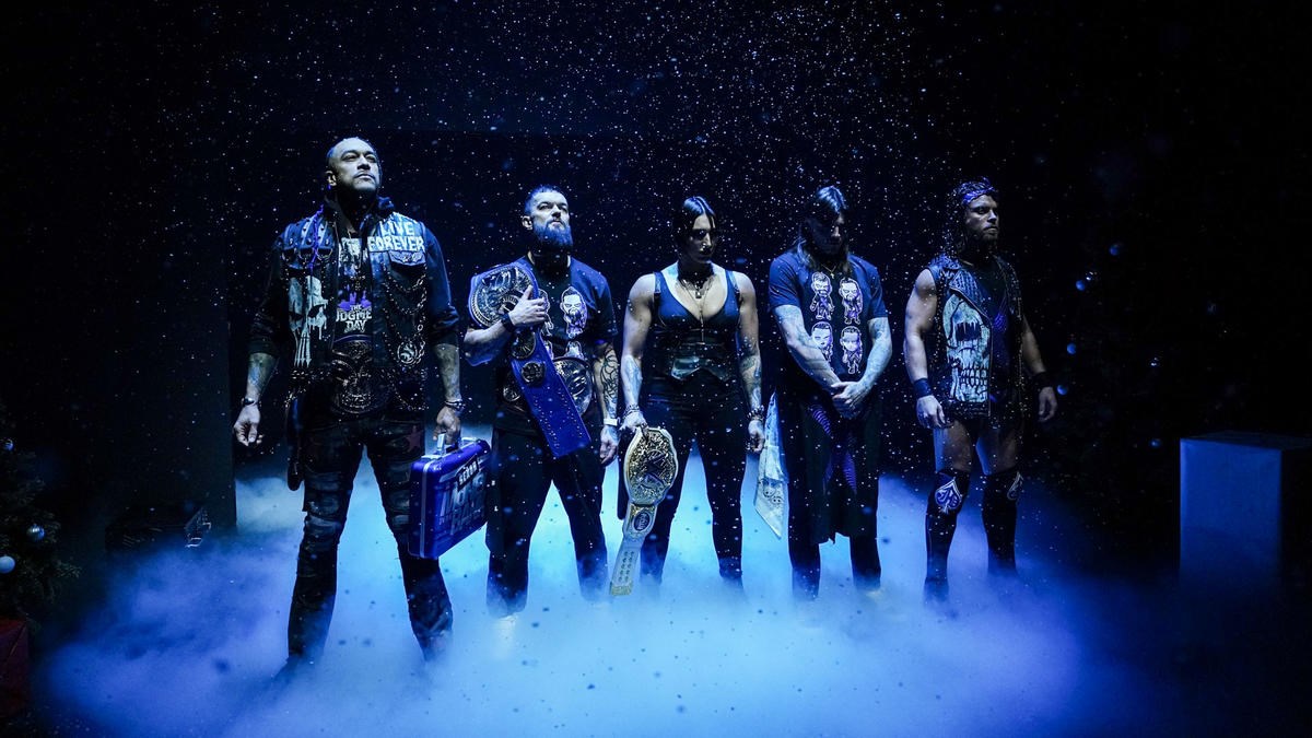 Three Big Title Matches Took Place On RAW Last Night But Only ONE Of ...